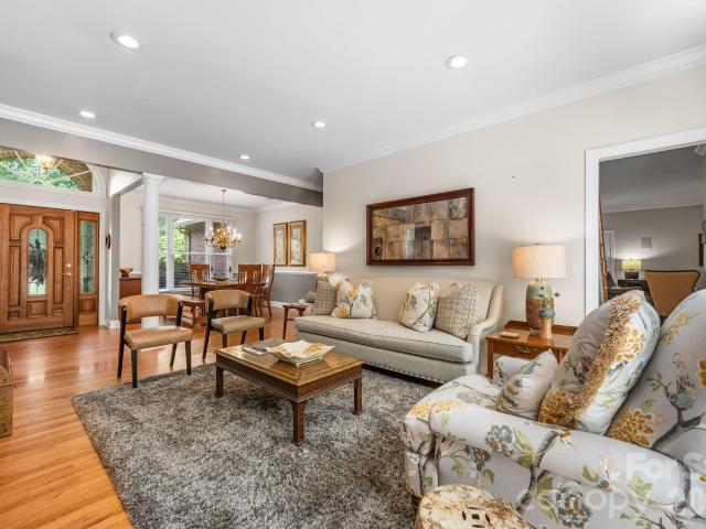 106 Oakland Court NE # 9 & 10