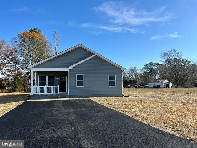 106 Otter Ln, Montross, VA 22520