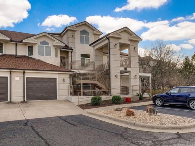 106 Oxford Dr Unit 6 4, Branson, MO 65616