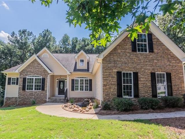 106 Loam Dr, McDonough, GA 30252