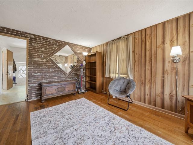 106 Lorenzo Drive