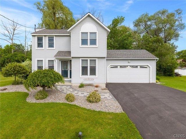 106 Laura Dr, Syracuse, NY 13209