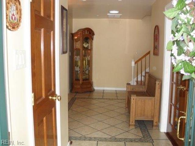 106 Lakeview DR