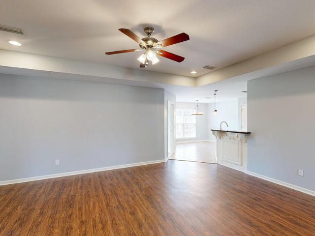 106 Lamar Lane