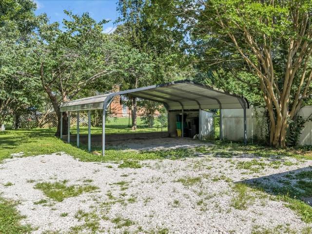106 Larkway Dr