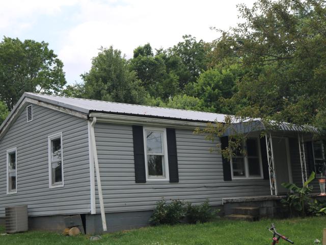 106 Leer Street