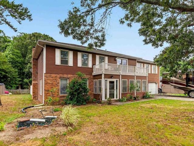 106 Lisbon Ave, Absecon, NJ 08201
