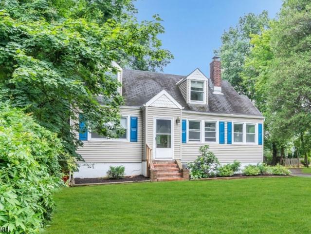106 Mountain Ave