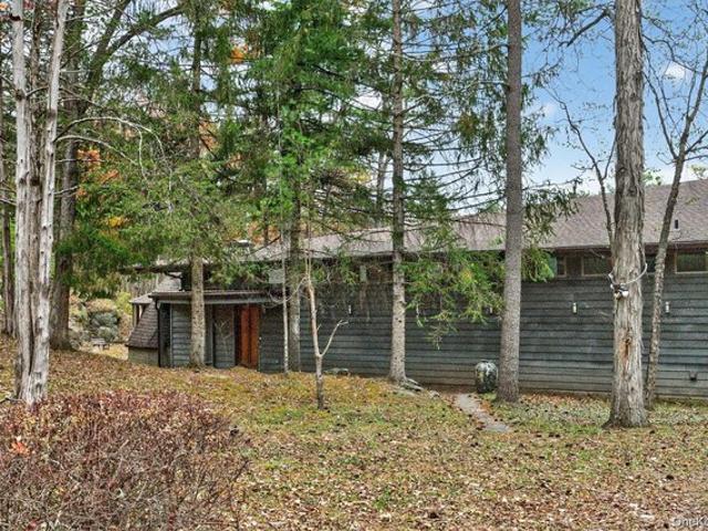 106 Mountain Laurel Ln, Woodstock, NY 12498