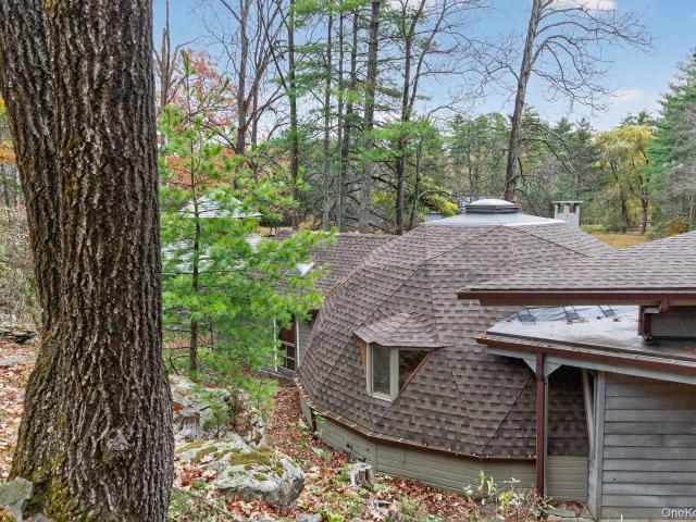 106 Mountain Laurel Ln, Woodstock, NY 12498 | MLS #962555