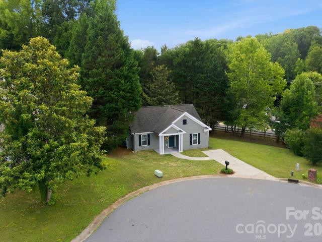 106 Moonflower Court