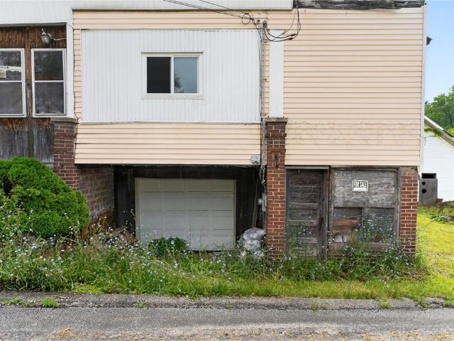 106 Main St