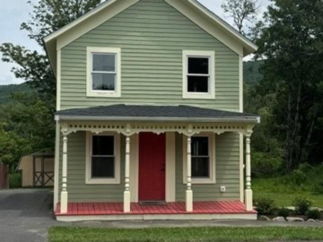 106 Main St, Laurens, NY 13796