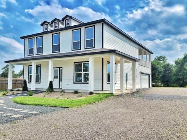 106 Margarita Dr, Dale, TX 78616