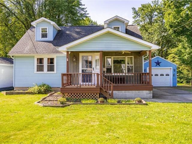 106 McClelland St, Albion, NY 14411