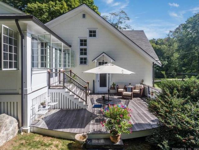 106 Meadow Woods Rd, Deep River, CT 06417