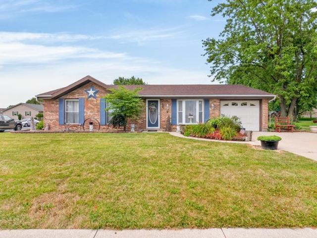 106 Meadowview Ln, Anna, OH 45302