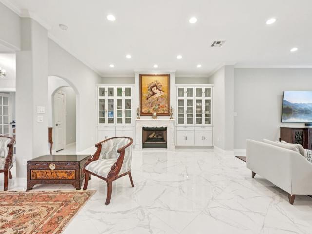 106 Mignon Ln, Houston, TX 77024 | MLS #50549