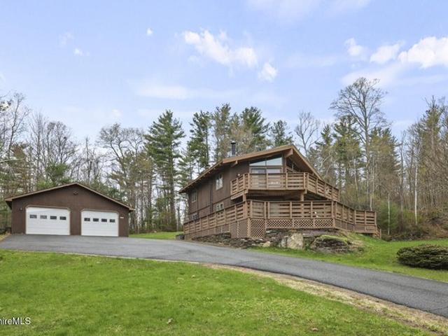 106 Miner Rd, Lanesborough, MA 01237