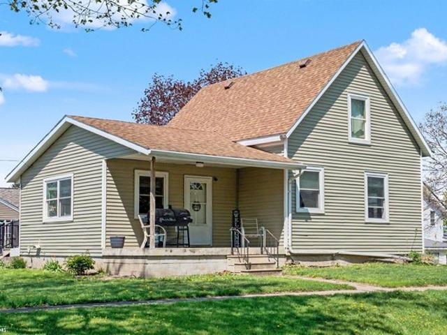 106 N 2nd St, Montezuma, IA 50171