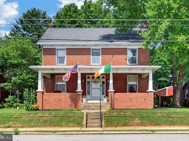 106 N 3rd St, New Freedom, PA 17349