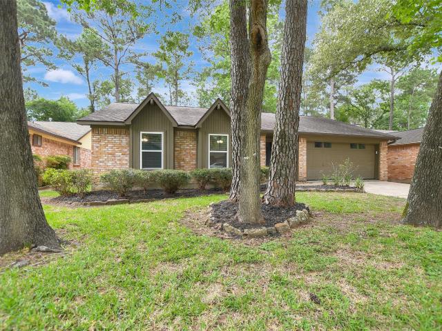 106 N Woodstock Circle Drive