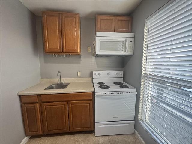 106 N Carter Street # 4