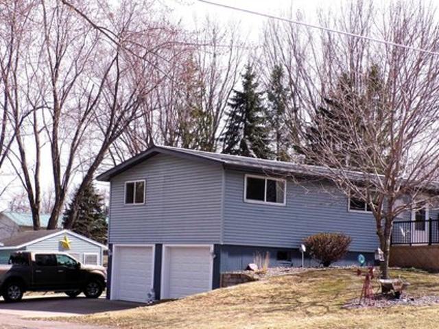 106 N Crocker Ave, Greenwood, WI 54437