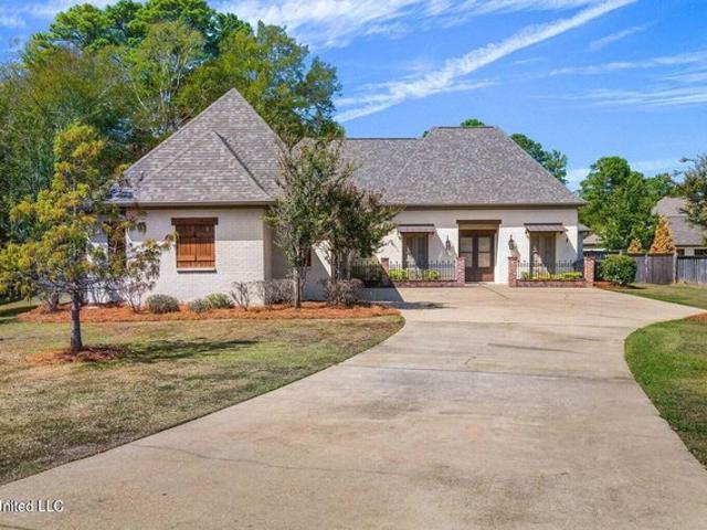 106 Normandy Ct, Madison, MS 39110
