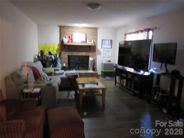106 Neely Court
