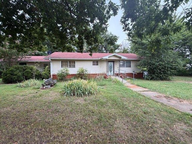 106 S 4th Ave, Stroud, OK 74079