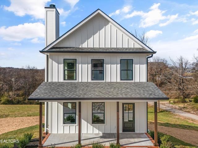106 S Front Street St, Friendsville, TN 37737 | MLS #1323 | Compass