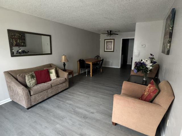 106 S Montrose Street