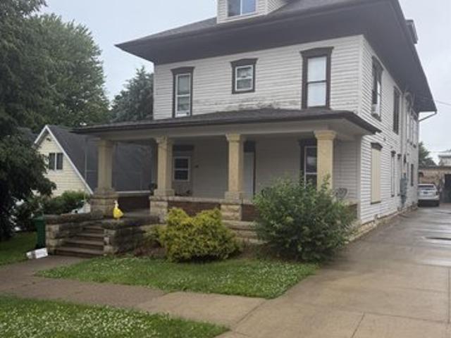 106 S Page St, Monona, IA 52159