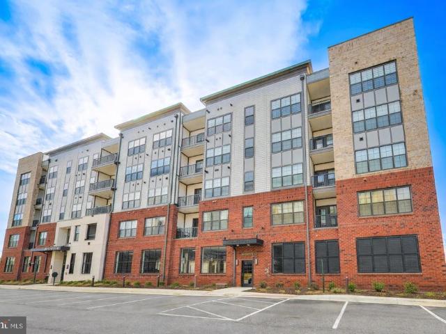 106 Saint Ives Place # 408