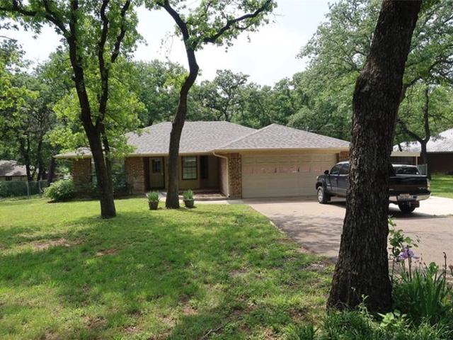 106 Sanchez Creek Ct, Weatherford, TX 76088