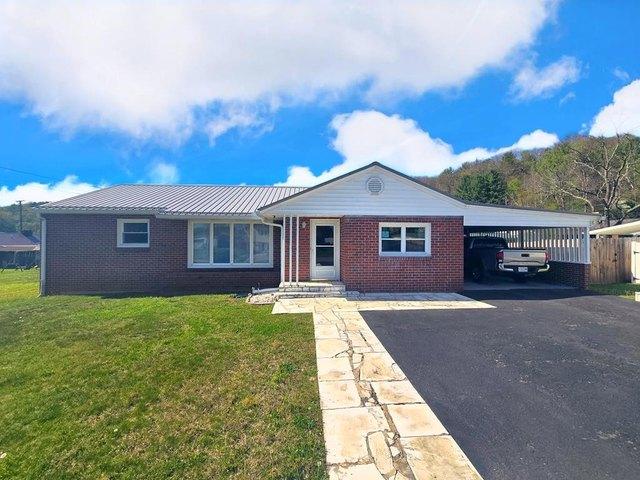 106 Second Ave, Richlands, VA 24641