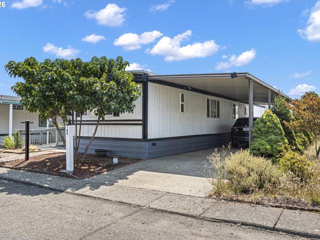 106 shadow ranch ln