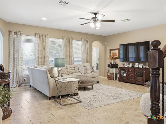 106 Sky Court