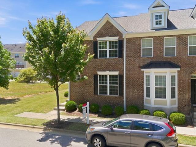 106 Spring Pine Ln, Holly Springs, NC 27540