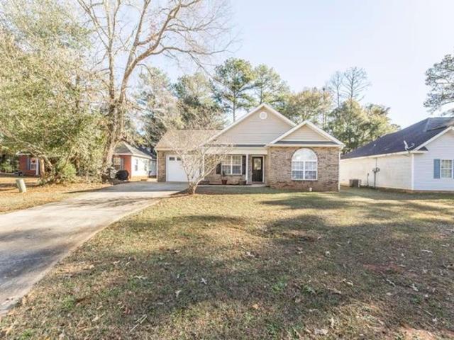 106 Springfield Ct, Perry, GA 31069