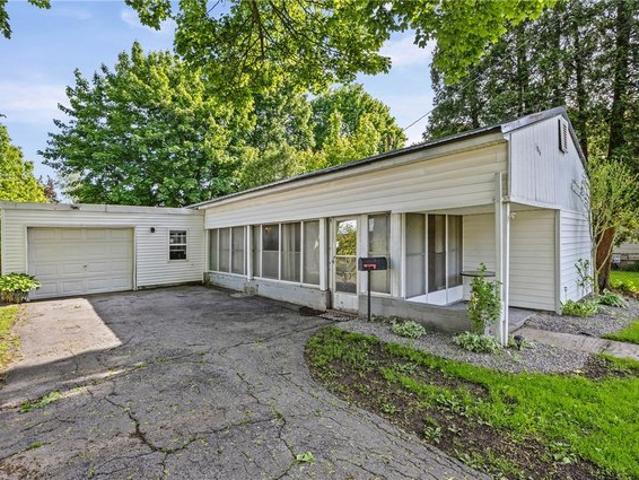 106 Stuerwald Ave, Newark, NY 14513