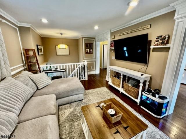 106 Starlight Rd
