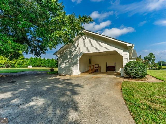 106 Stonegables Drive