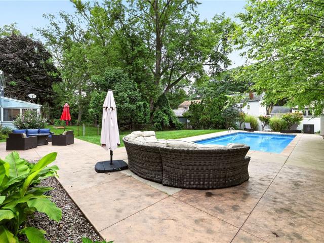 106 Stonehenge Road