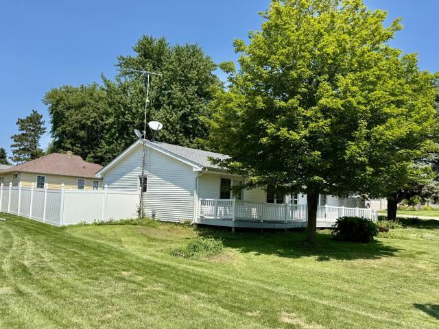 106 SW 7th Street