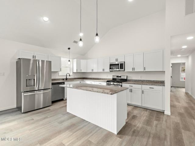 106 Polonia Way