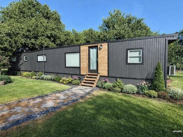 106 Patterson St, Wichita Falls, TX 76301