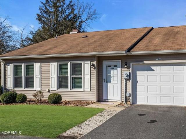 106 Petty Pl, Lakewood, NJ 08701