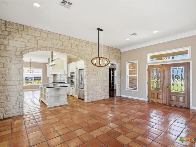 106 Pebble Brk, Victoria, TX